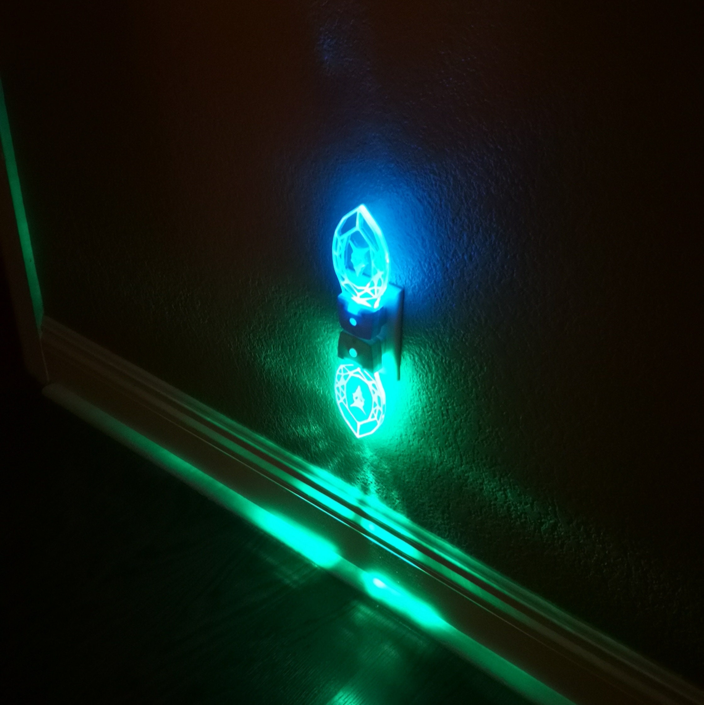 Dragonstone Fire Emblem Night Light (7 Colors + White) - Etsy