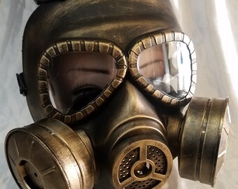 THE DOCTOR Resin Full-Face Skull Gas Mask | Etsy