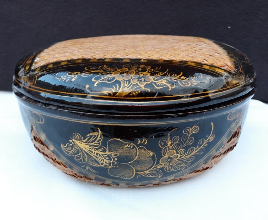 Vintage Lacquerware Round Rattan Wicker Lidded Basket, Black Lacquer ...