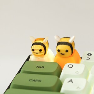Cute Bee Keycap - 3D Printed Artisan Cherry MX XDA Keyboard Accessory ...
