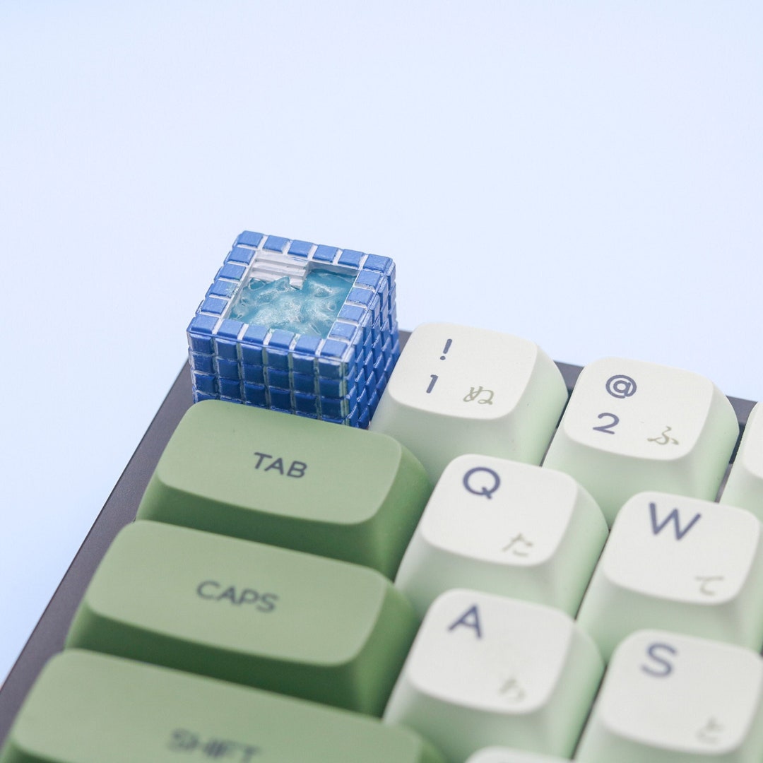 Artisan Swimming Pool Keycap – Blue Water Resin, Cherry MX Compatible ...