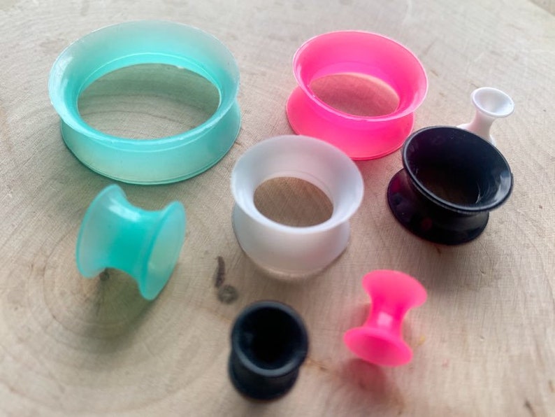 8g - 1' (25mm) Flexible Silicone Double Flare Tunnels - Etsy