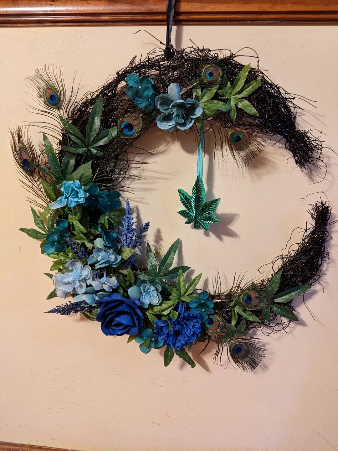 Crescent Moon Wreath: eyes Sky High - Etsy