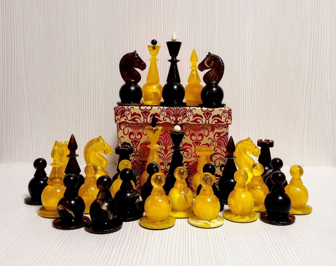 LARGE Soviet Amber Chess Pieces ambroide in Box. Rare Antique Chess ...