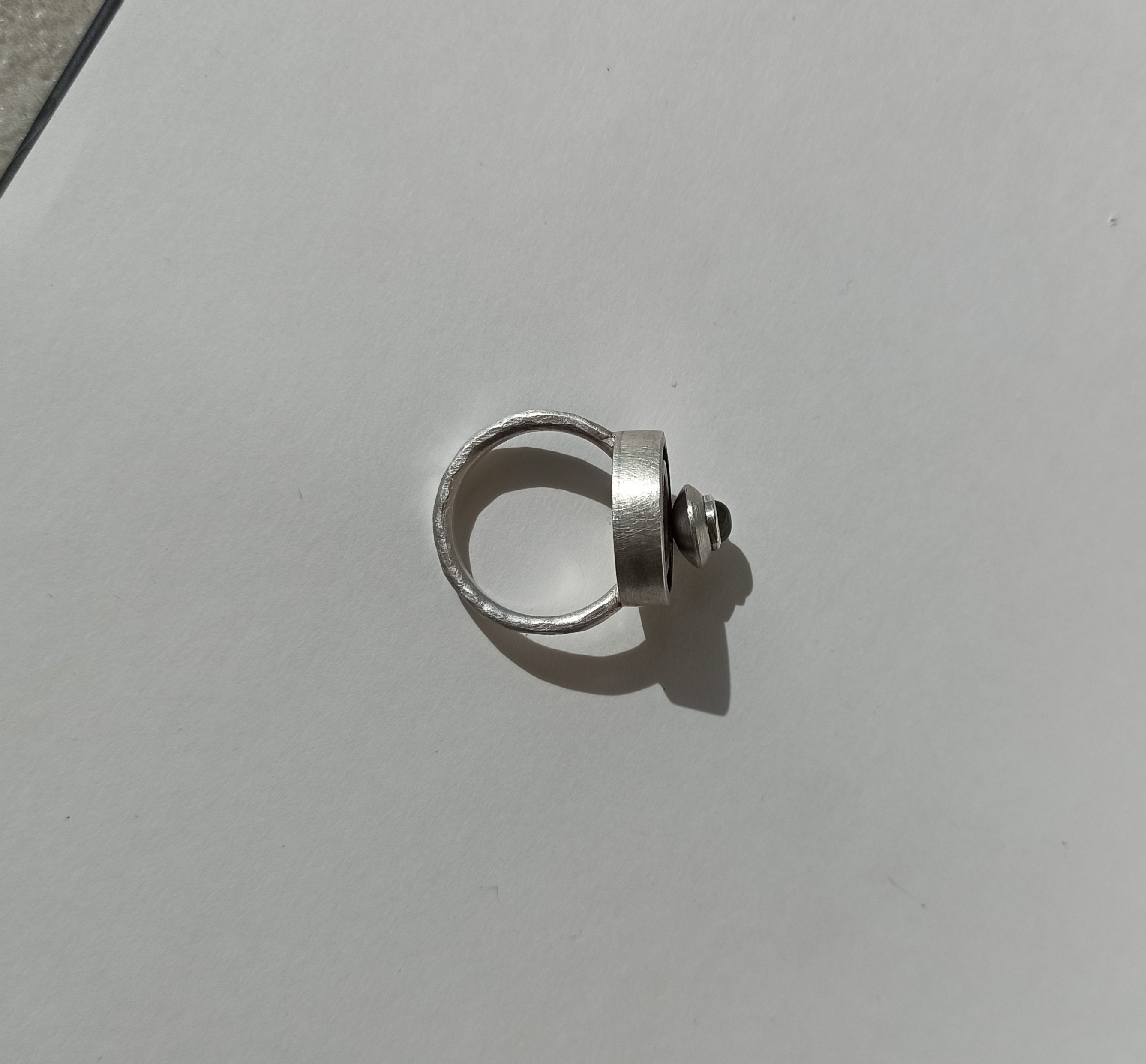 Kinetic UFO Ring - Etsy