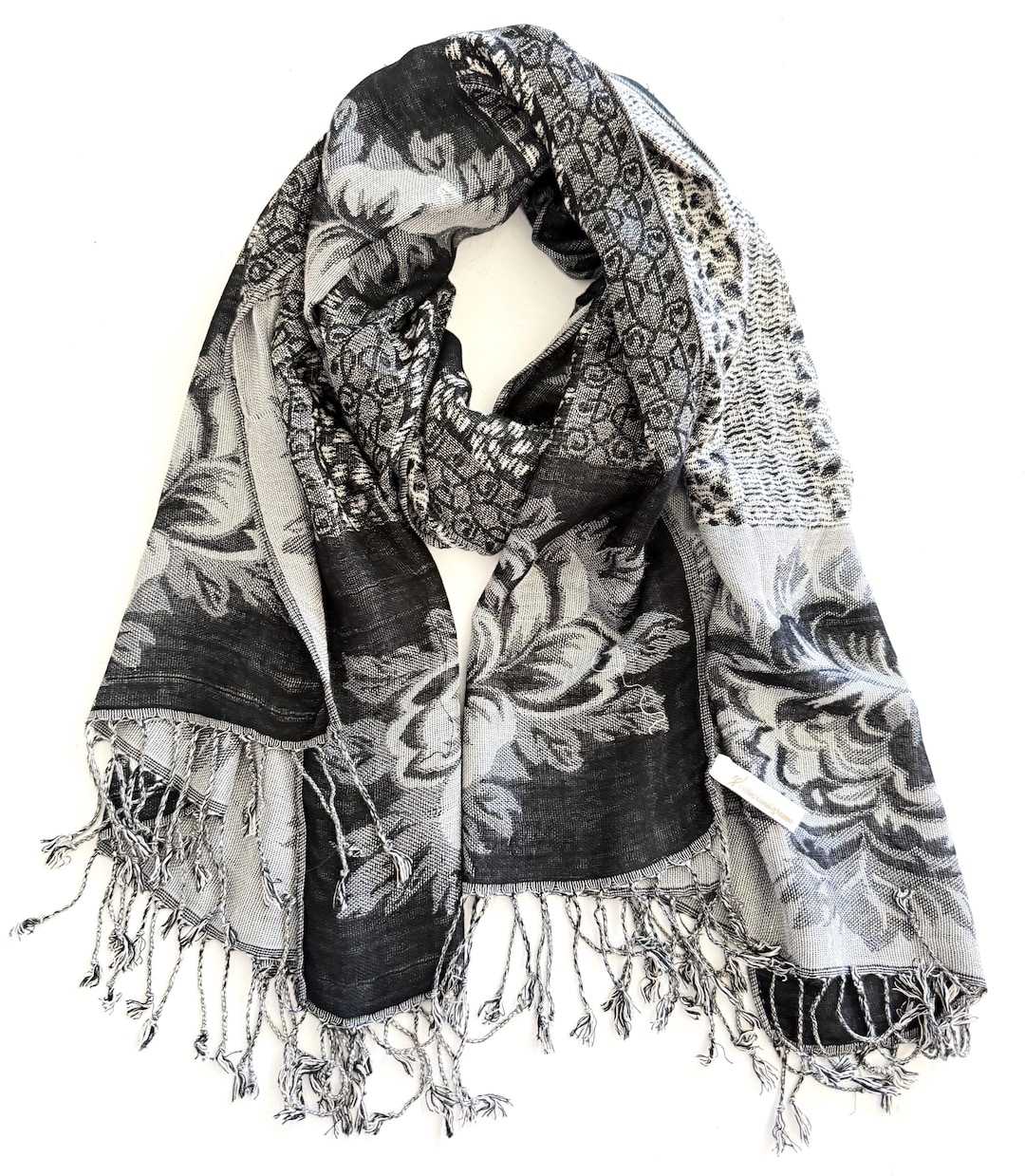 Collection Eighteen Scarf Women's Black White Flower Warm Large Scarf ...