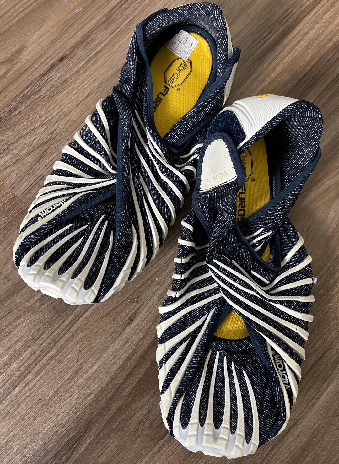 Vibram Rubber Shoes FUROSHIKI the Wrapping Sole Shoes Size M Black ...