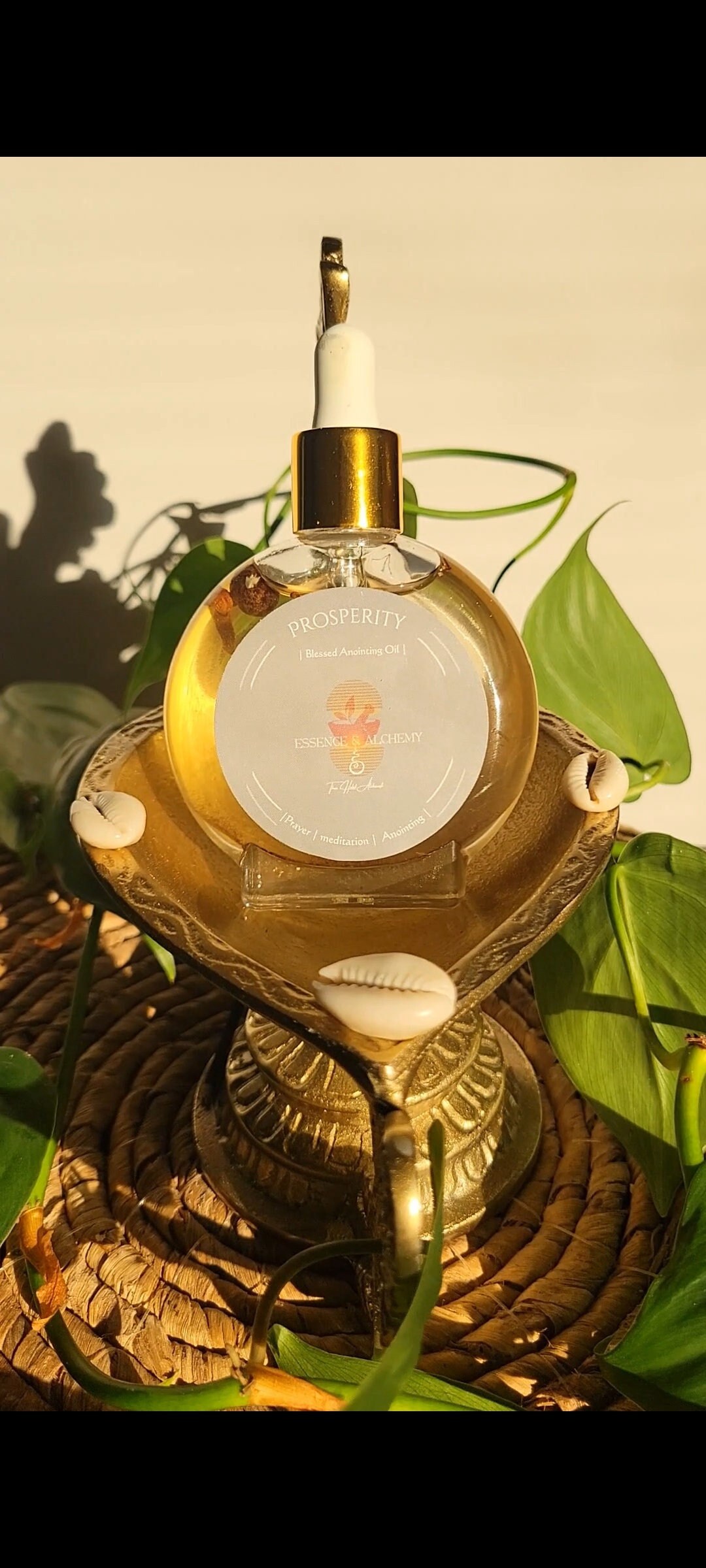 Prosperity Oil | Money Oil |money Drawing | Natural Herbal Oil | Spell ...