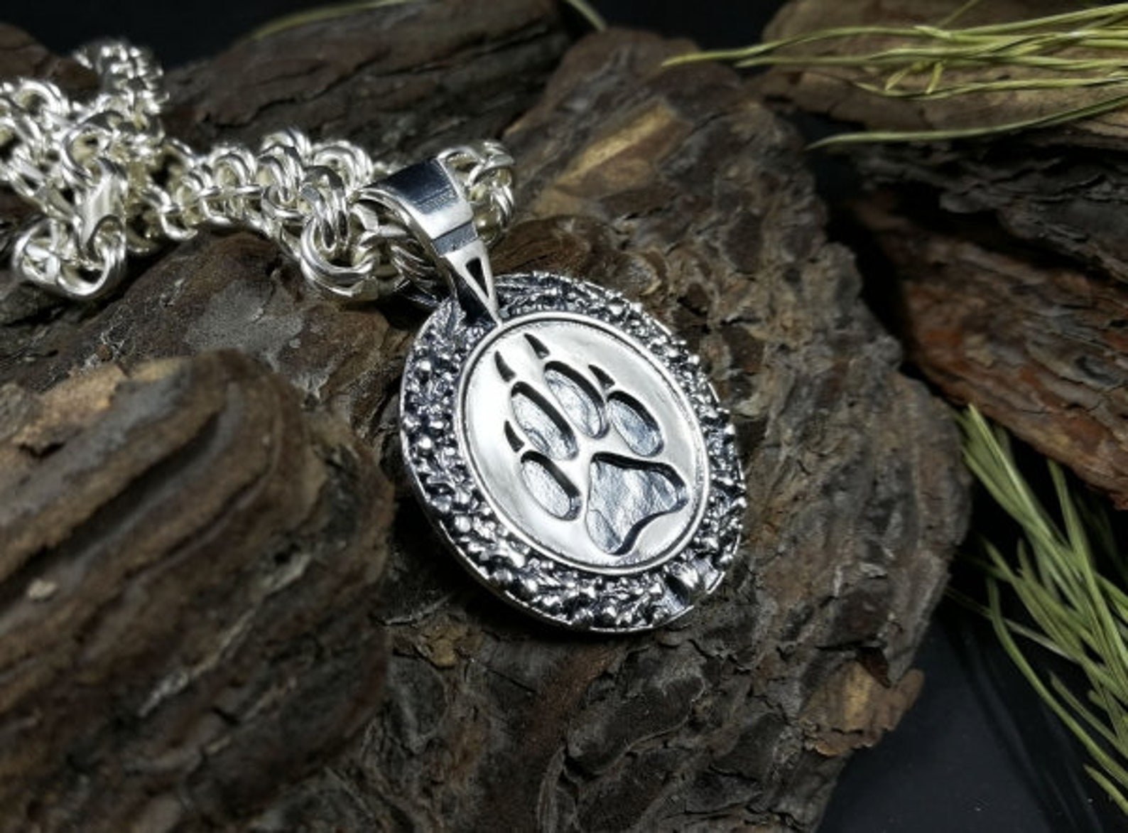 Wolf Paw Print Necklace Wolf Necklace for Men Wolf Pendant - Etsy