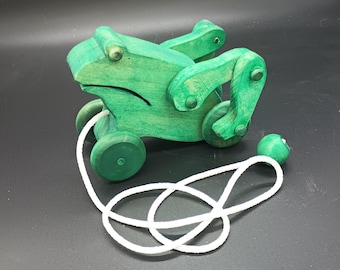 Wooden Pull Toy Frog - Etsy