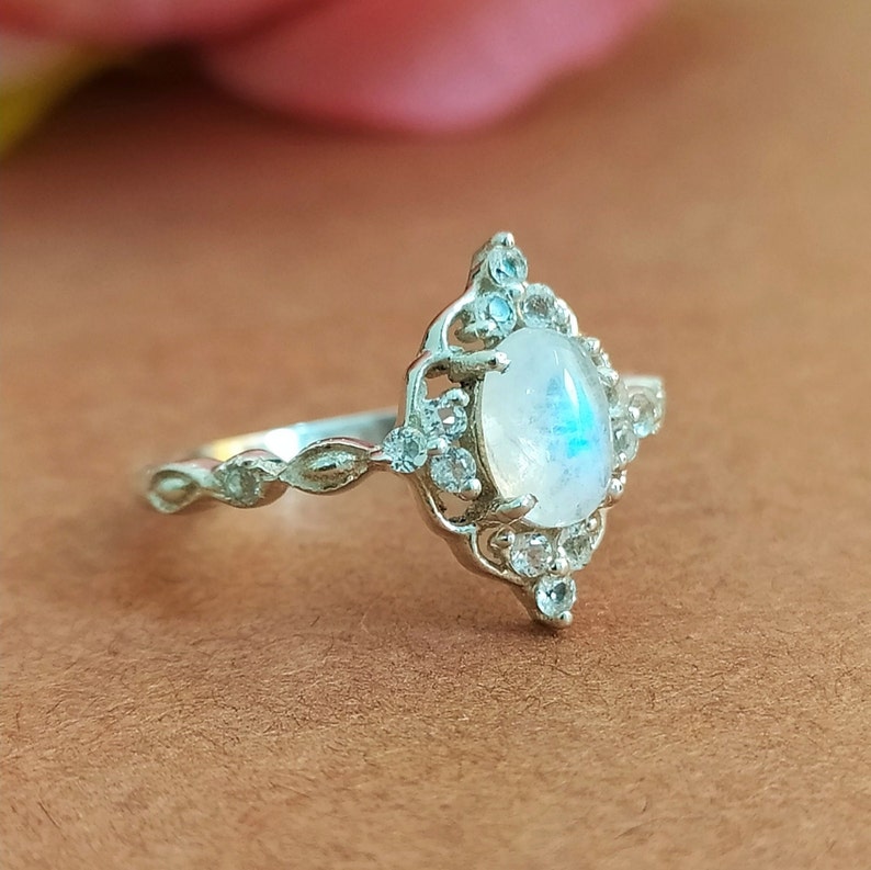 Unique Moonstone Vintage Engagement Ring-blue Flashy Moonstone - Etsy