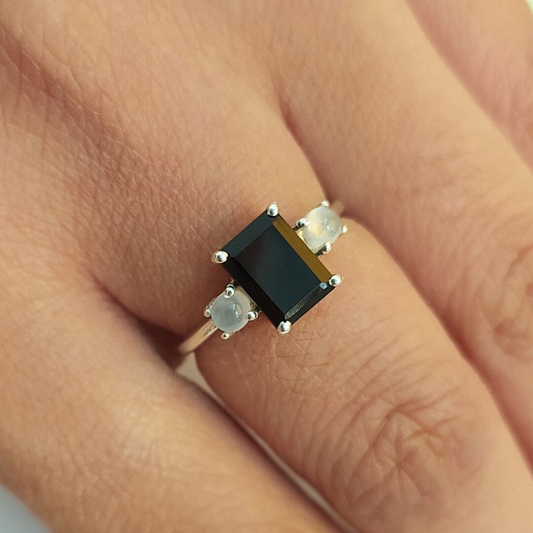 Unique Black Spinal Ring-vintage Engagement Ring-black Birthstone Ring ...