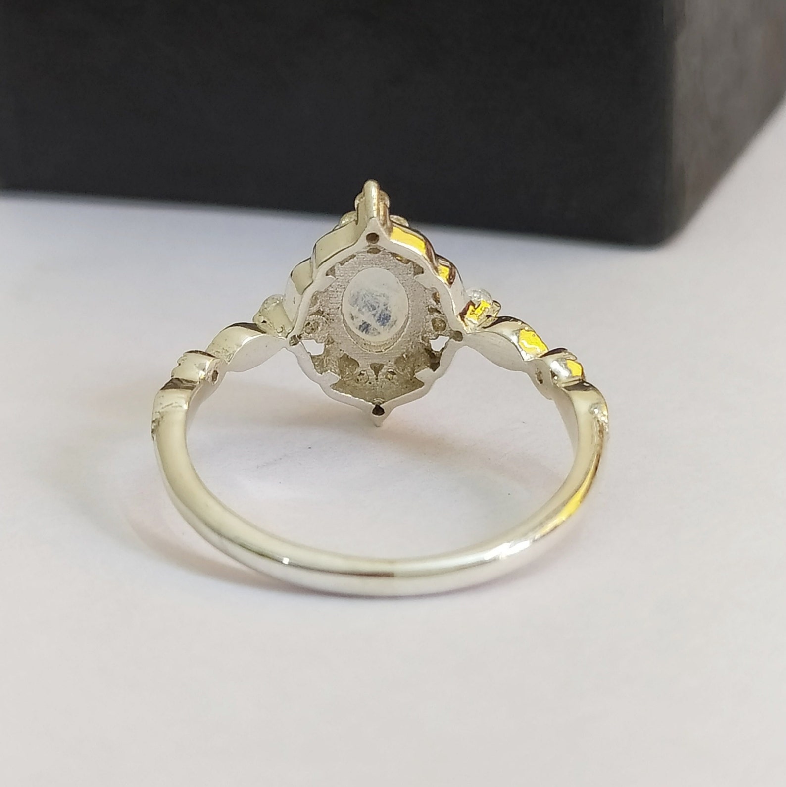 Unique Moonstone Vintage Engagement Ring-blue Flashy Moonstone - Etsy