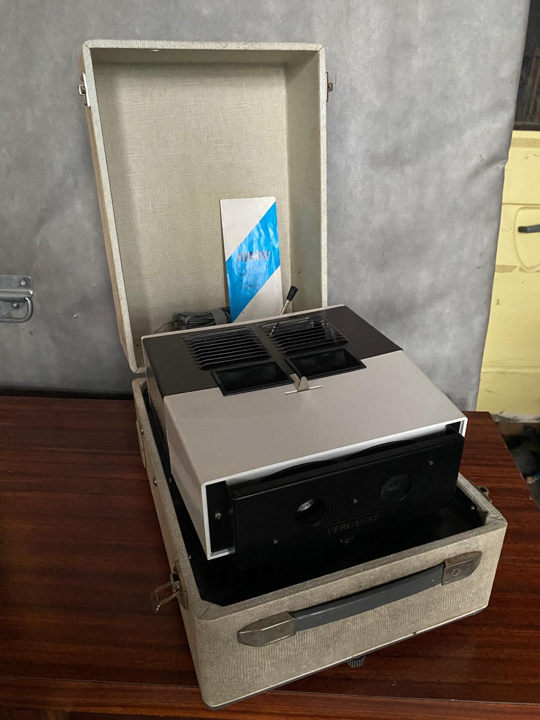 Antique VERONESE Stereoscopic Slide Projector + Vintage Trunk #B925 - Etsy