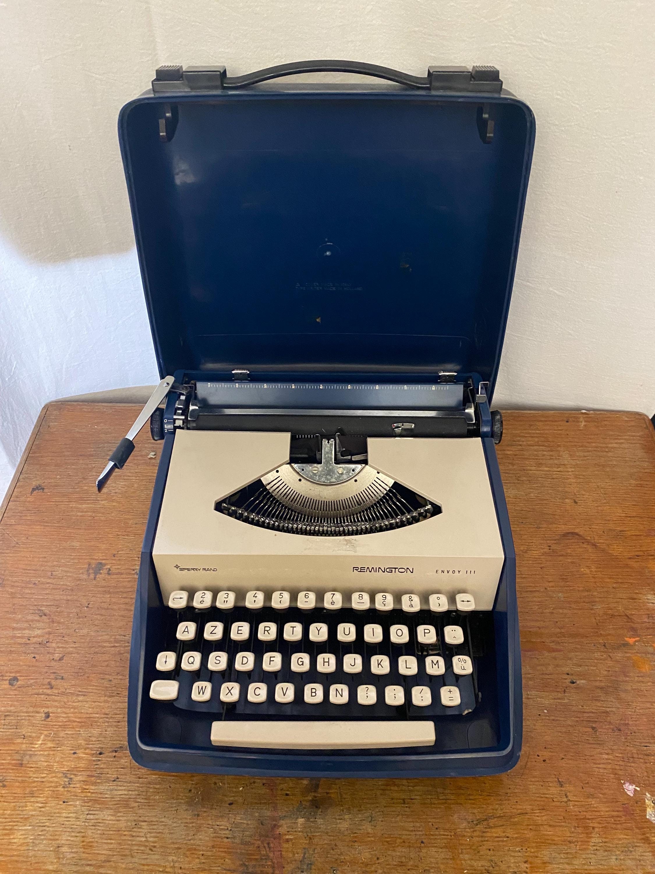 Antique REMINGTON Envoy III Blue Typewriter + Vintage Case #C707 - Etsy