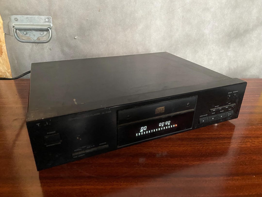 Old Compact Disc Player TECHNICS SL-PJ28 Metal Black Vintage B882 - Etsy
