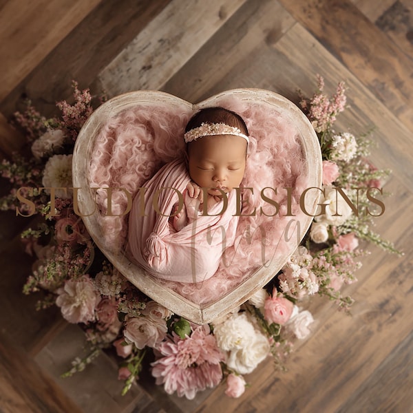 Heart Baskets Prop - Etsy UK