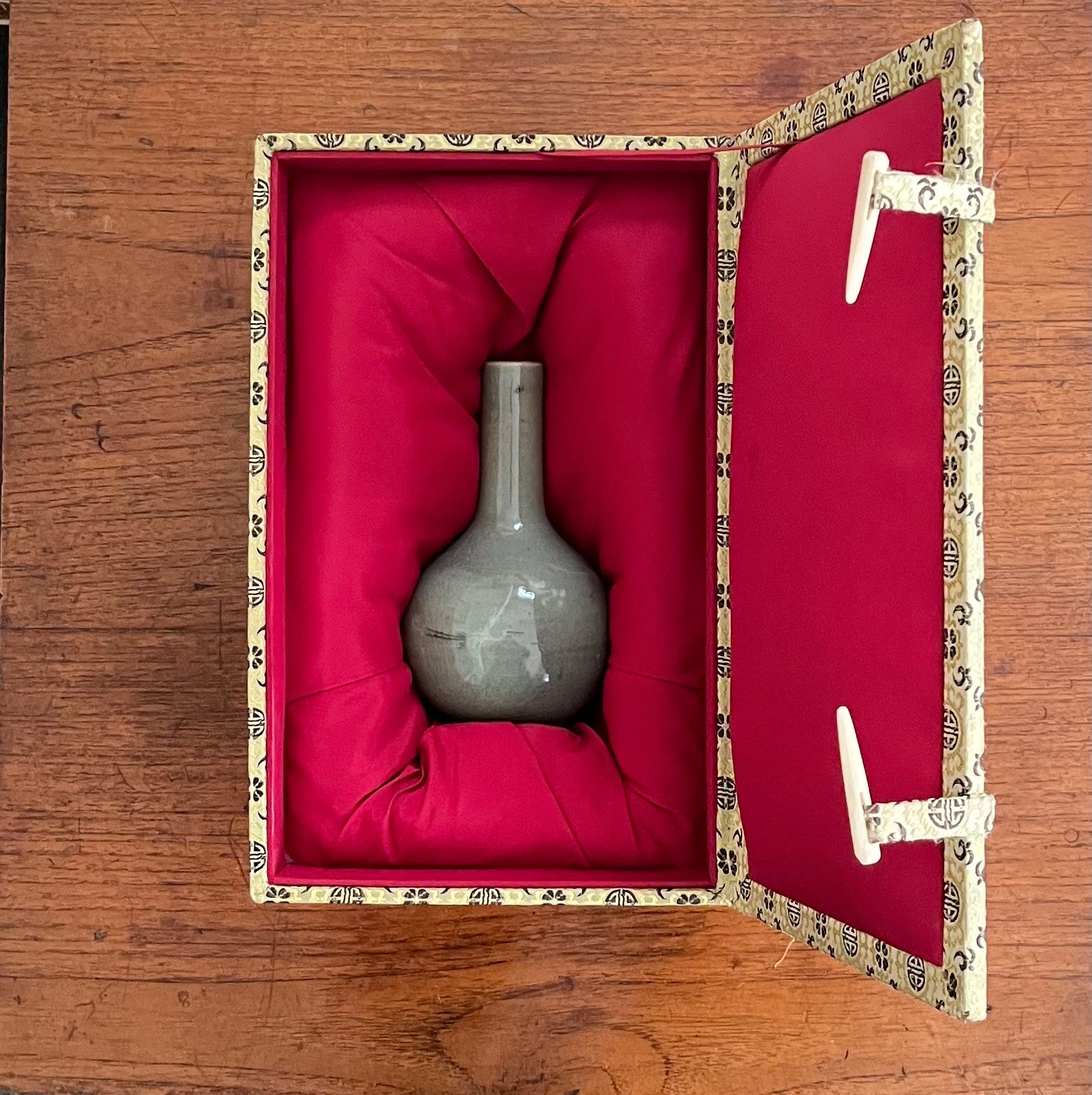 Korean Crackleware Celadon Goryeo Ware Bottle Vase With Cranes and ...