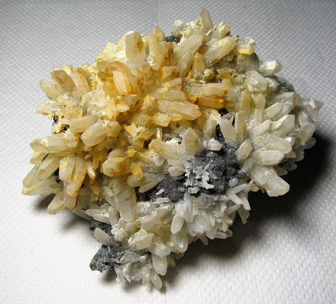 Incredible Natural Quartz With Iron Oxide /limonite/ From the - Etsy