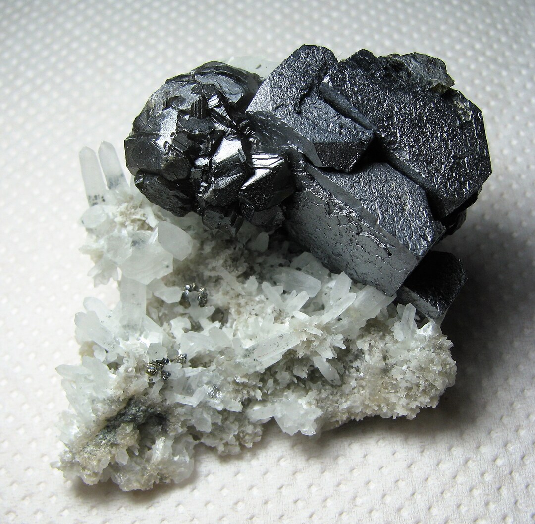 Excellent Sphalerite /cleophane/ With Galena on Quartz From the Famous ...