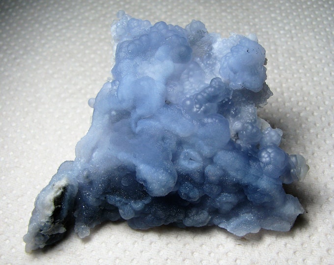 Aesthetic and Rare Chalcedony With Deep Color, Madan,bulgaria, Mineral ...