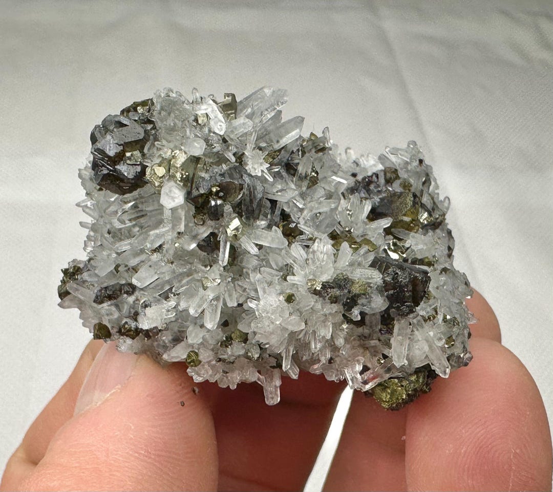 Wonderful Quartz With Sphalerite and Micro Crystals Chalcopyrite From ...