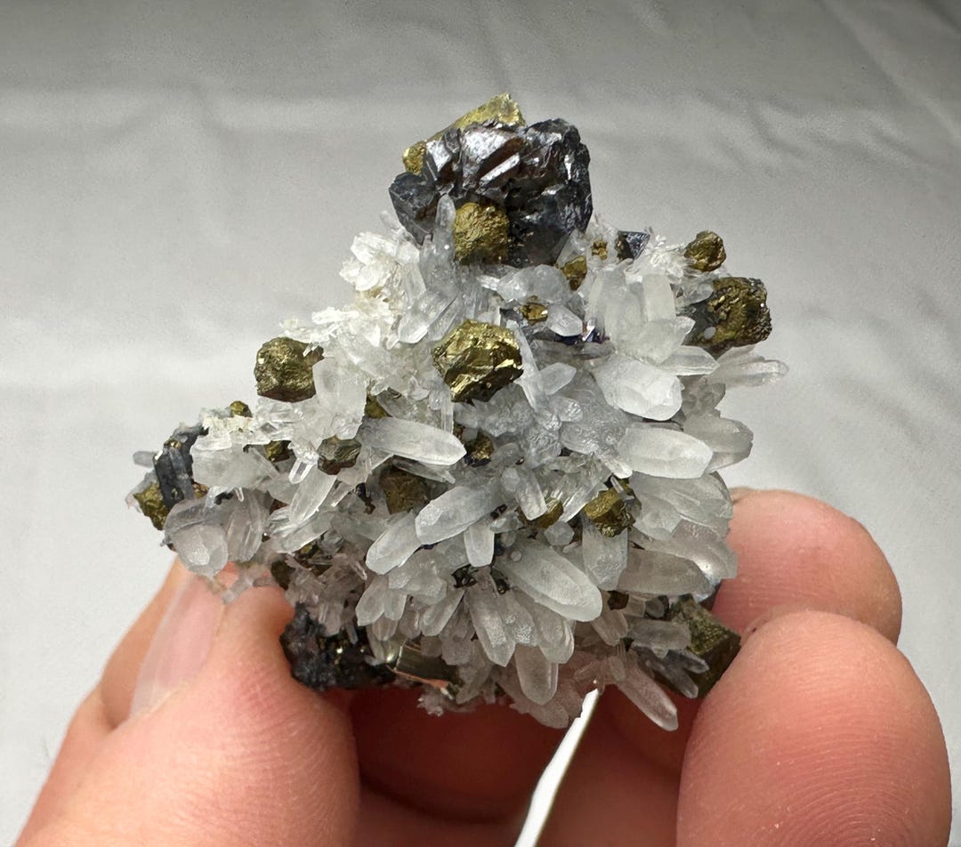 Wonderful Quartz With Sphalerite and Micro Crystals Chalcopyrite From ...
