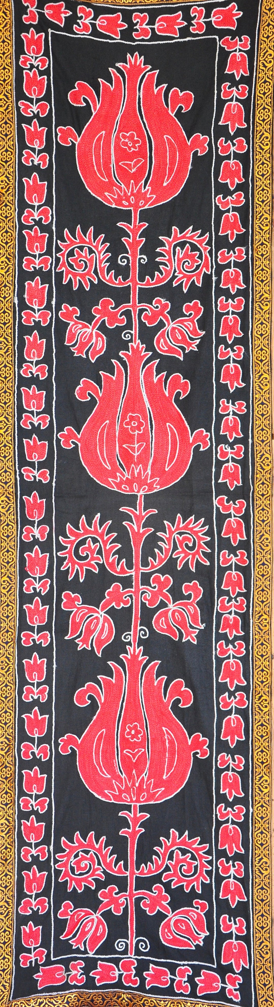 Uzbek Embroidered Room Decor Suzani, Tulip Design Walhanging, Table ...