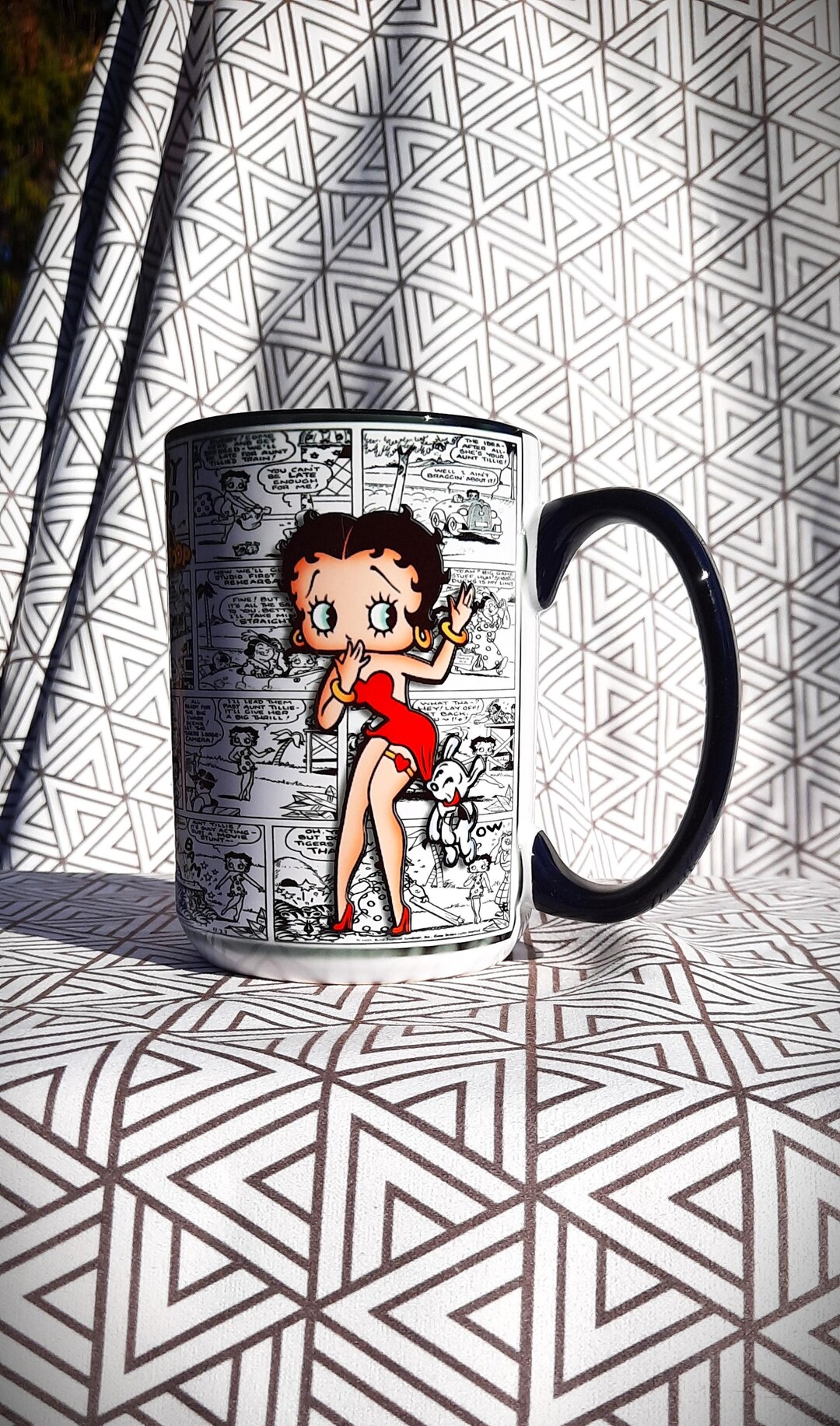 15oz. Betty Boop With Black Handle and Inside Ceramic Coffee Mug ...