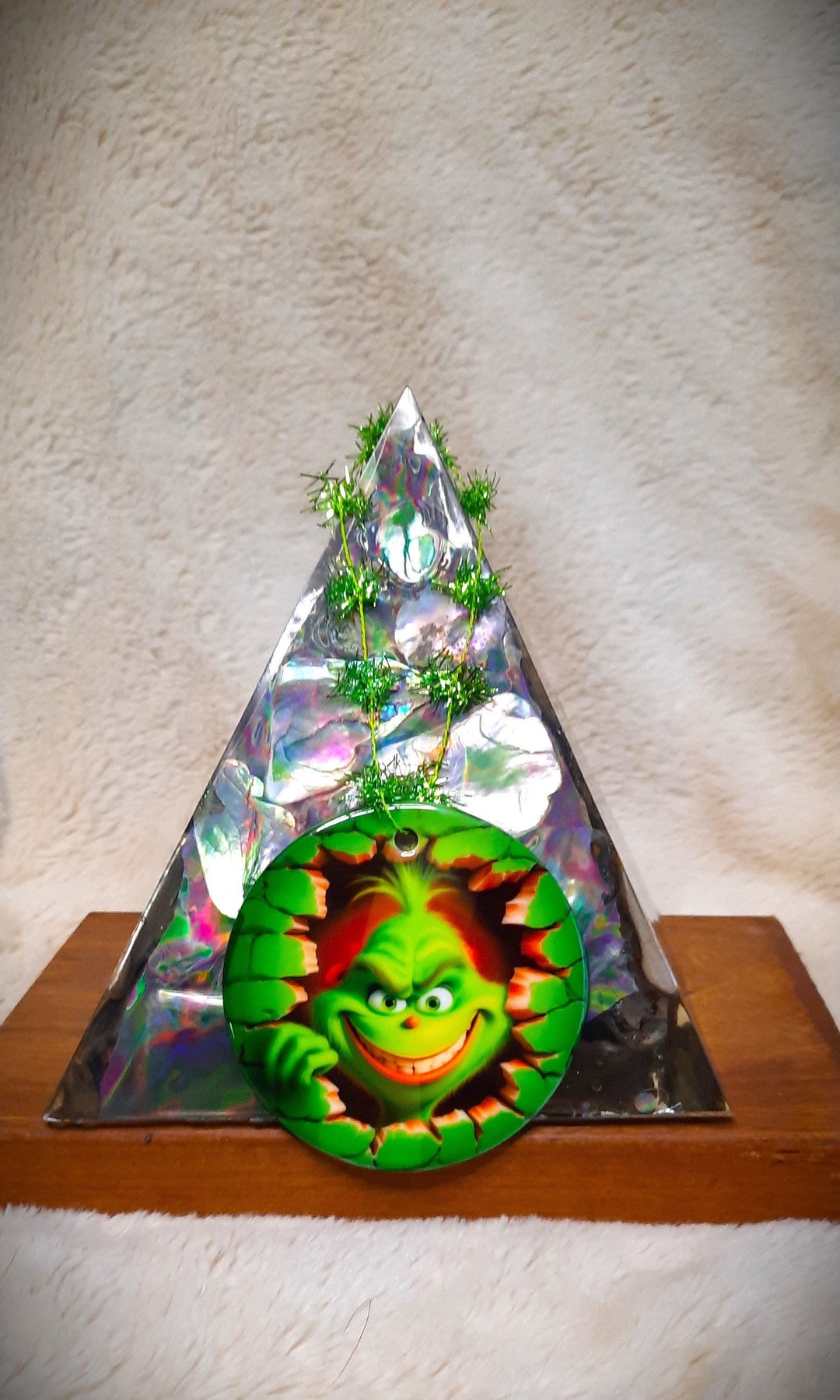 Grinch 3D 3inch Ceramic Christmas Ornament. Beautiful, Vibrant ...