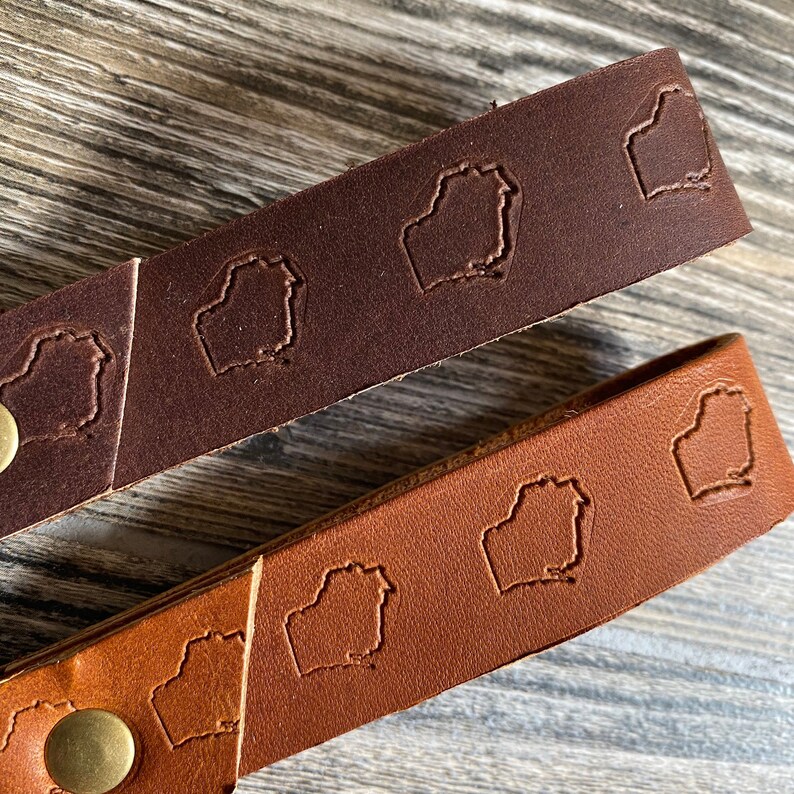 Wisconsin Leather Keychain WI Key Fob Outline Silhouette Key | Etsy