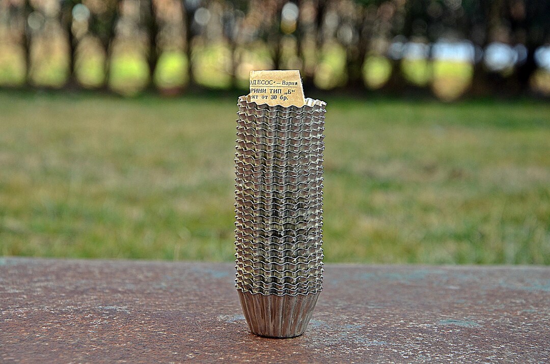 Vintage Fluted Baking Moulds, Metal Tiny Forms, Small Tin Cans for ...