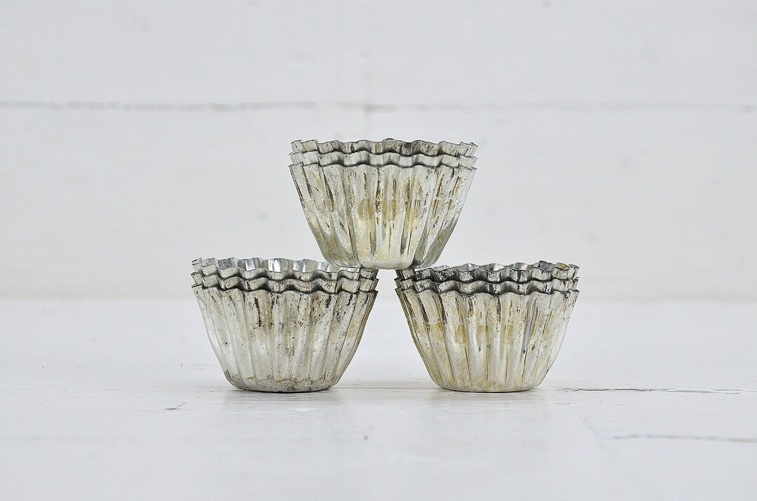 Vintage Fluted Baking Moulds, Metal Tiny Forms, Small Tin Cans for ...
