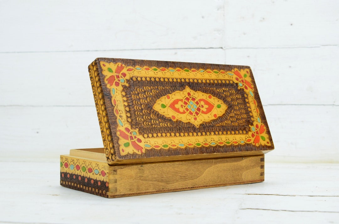 Vintage Wooden Pyrography Box , Old Wood Jewellery Box , Pencil Case ...