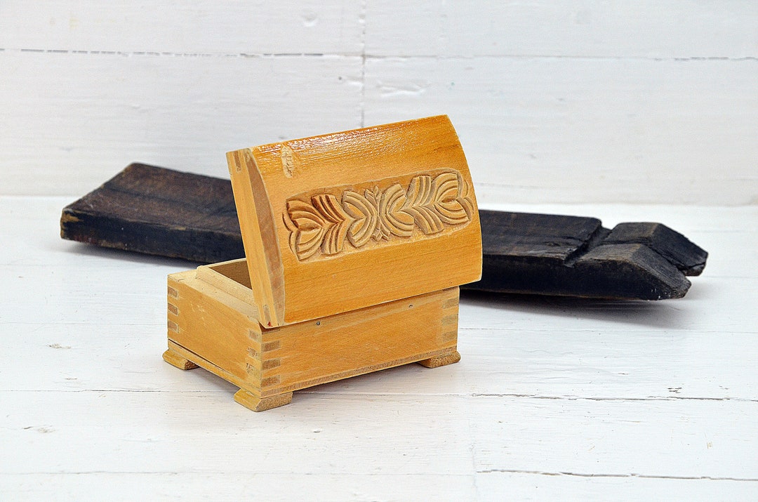 Vintage Pyrography Wooden Box: Handmade Jewelry Keepsake - Etsy
