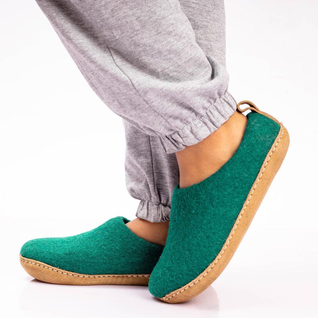 Peacock Green Wool Slippers | Bedroom Wool Slippers | Soft Felt ...