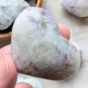 Polished Hackmanite Crystal Heart UV Reactive, Third Eye, Throat, and ...