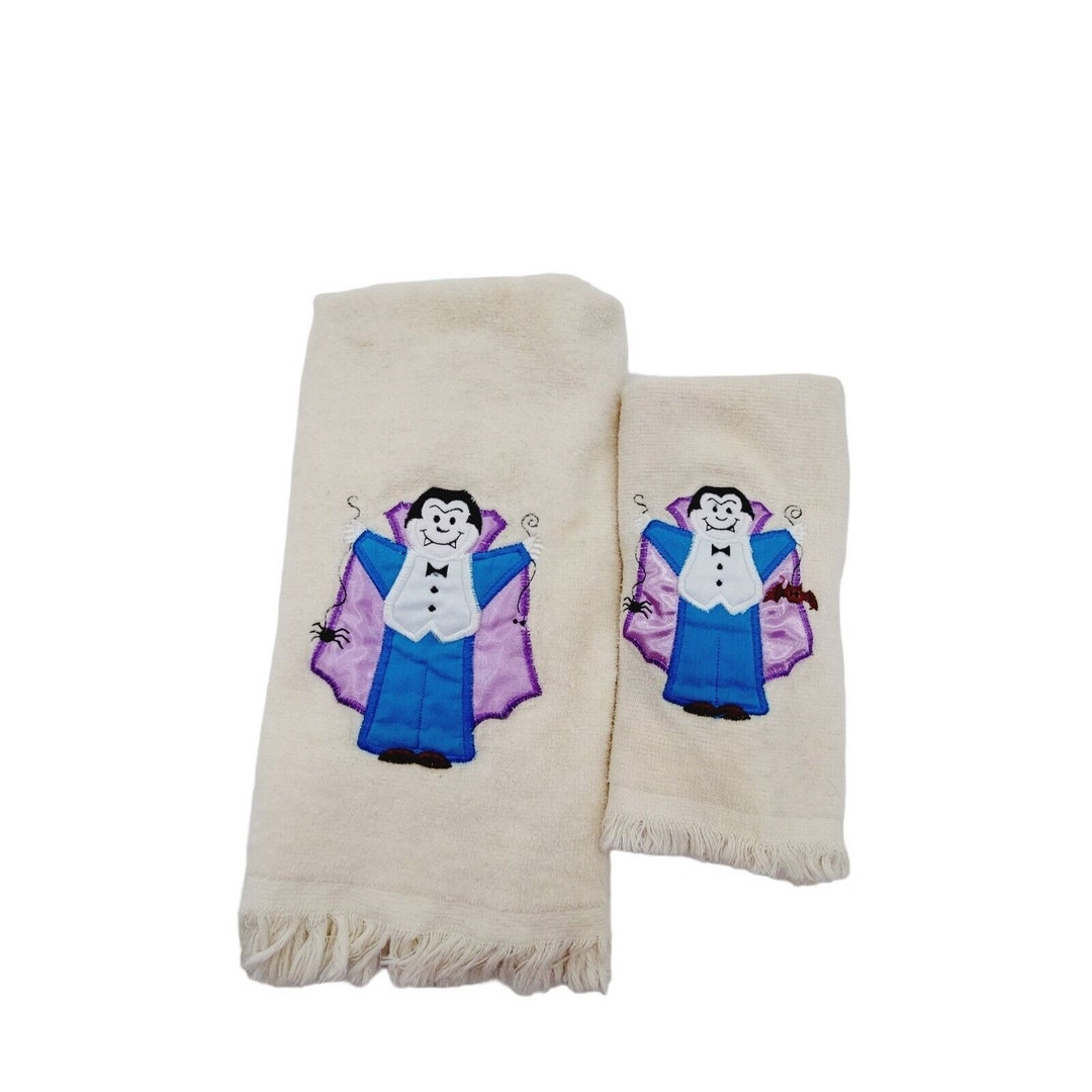Cecil Saydah Halloween Vampire Finger / Hand Towel Set of 2 - Etsy