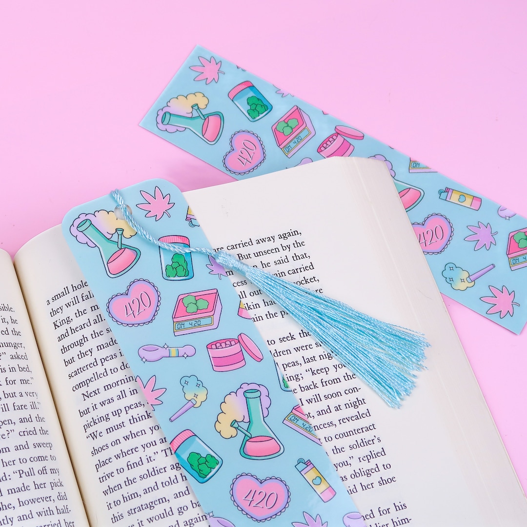 420 Themed Bookmark Stoner Girl Aesthetic Aesthetic Weed Bookmark 420 ...