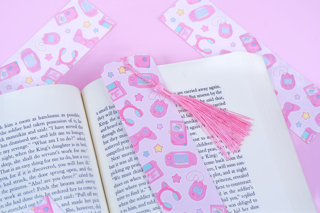 Gamer Girl Pink Aesthetic Bookmark Kawaii Fantasy Gaming Bookmark Cute ...