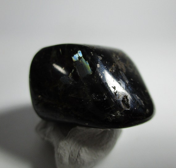 Authentic Greenland Nuummite Freeform. 47.27 Carats - Etsy