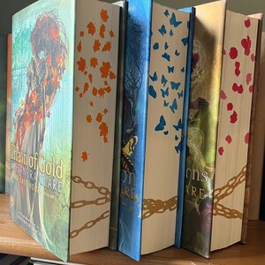 Cassandra Clare, Chain of Gold, Chain of Iron, Chain of Thorns, the ...