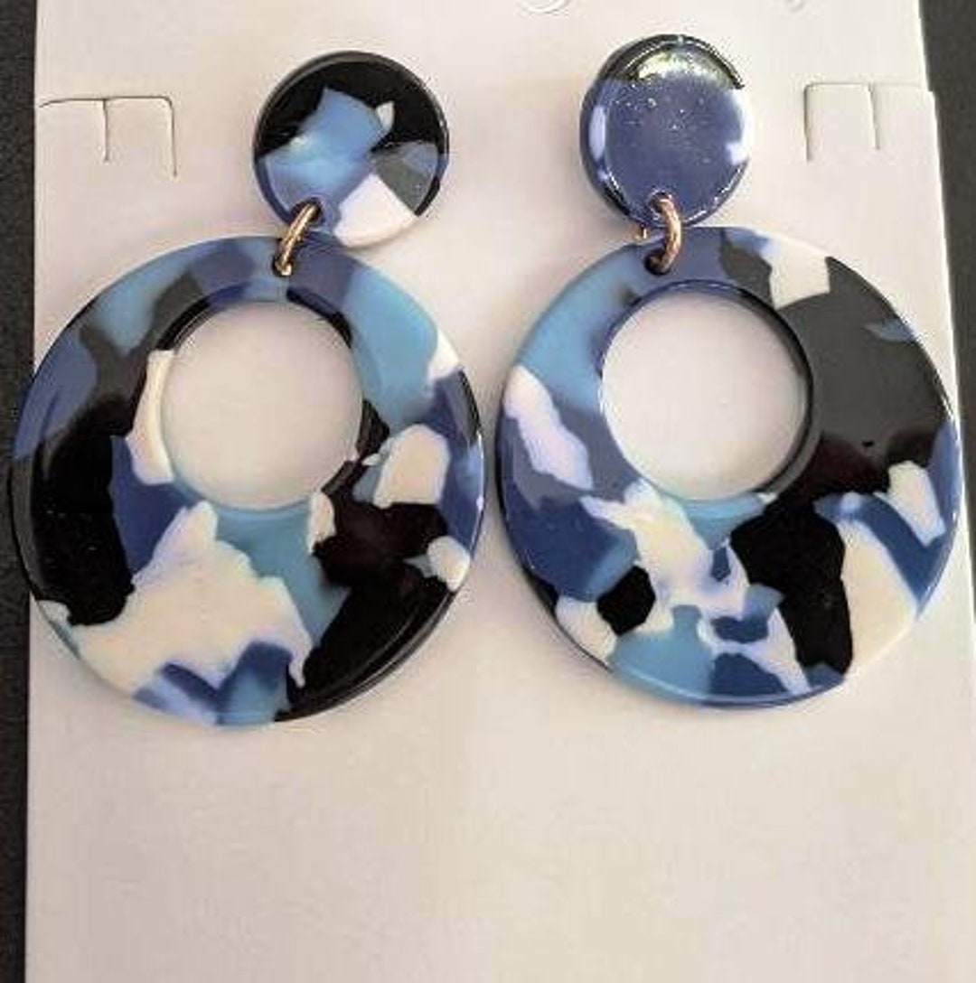 Light Weight Blue and White Circle Acrylic Circle Drop - Etsy