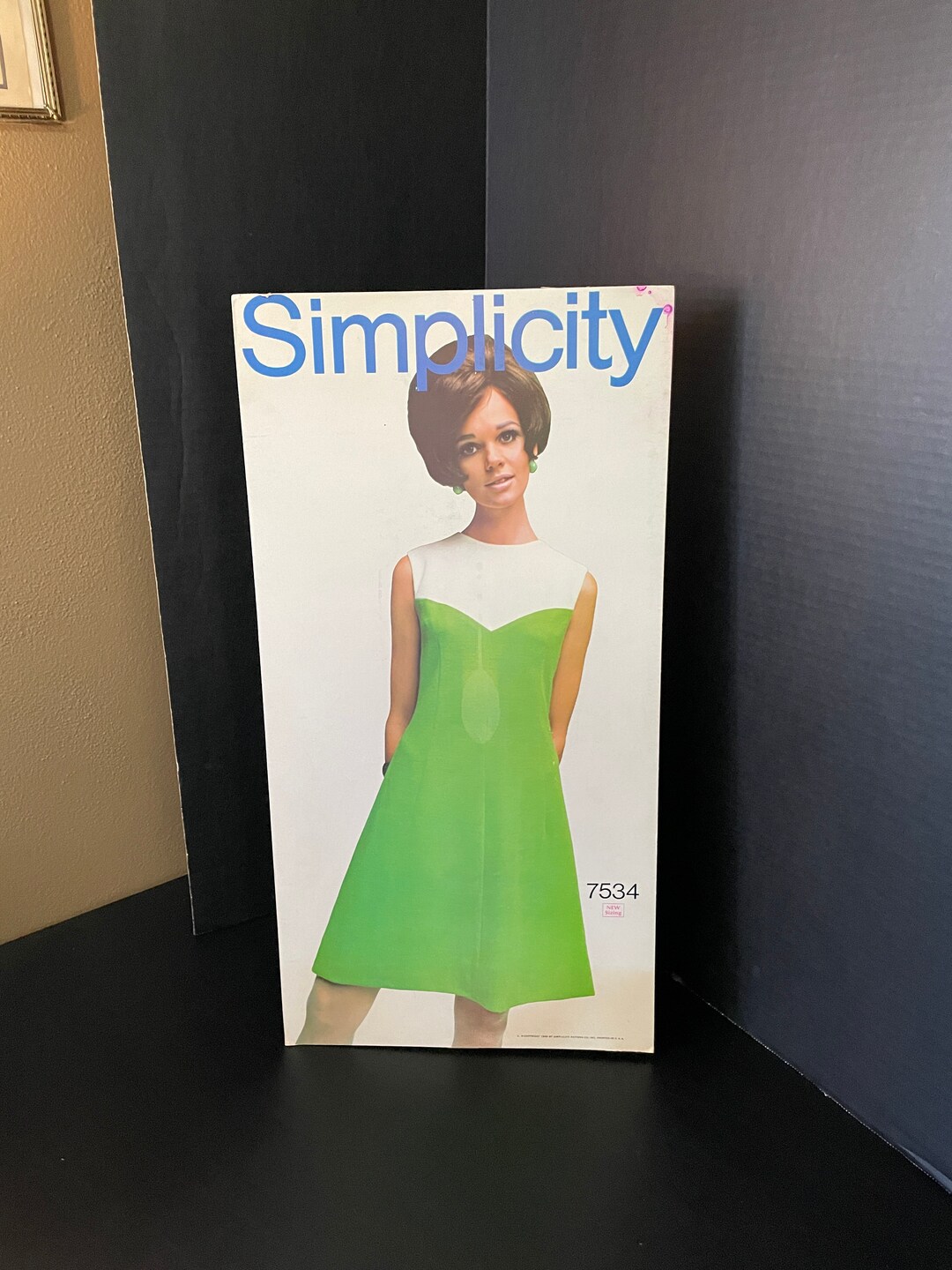 Vintage Simplicity Placard Sewing Pattern Board Fashion Placard 1960's ...