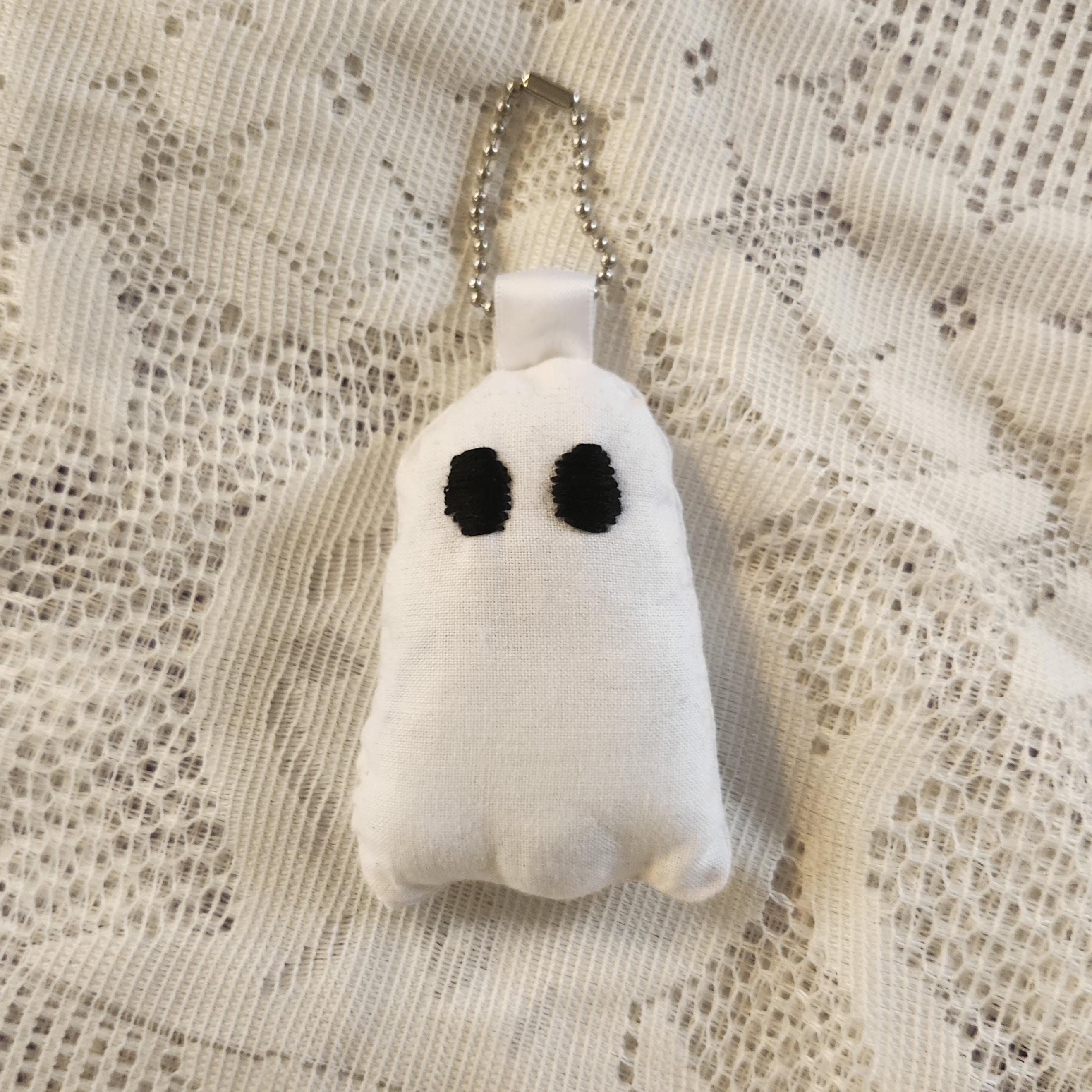 Ghost Keychain ! || Ghostie Halloween Fall Holiday Themed Spooky Plushy ...
