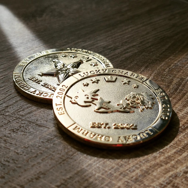KingdomCoins - Lucky Charm Coin - Etsy Nederland