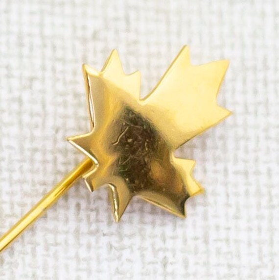 Vintage Crown Trifari Shiny Maple Leaf Stick Pin - A15 - Gem