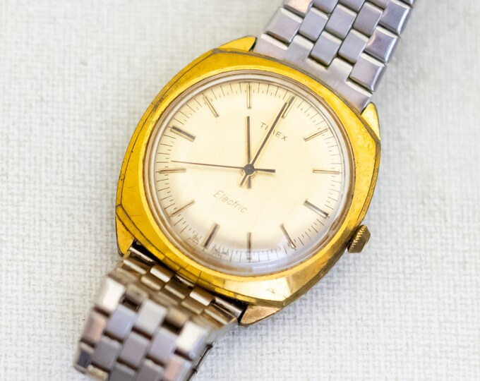 7 Inch, Vintage Two Tone Square Tiles Chain Elegant Watch by Timex - P1 ...