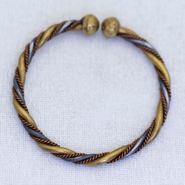 Spiral Bangle - Etsy