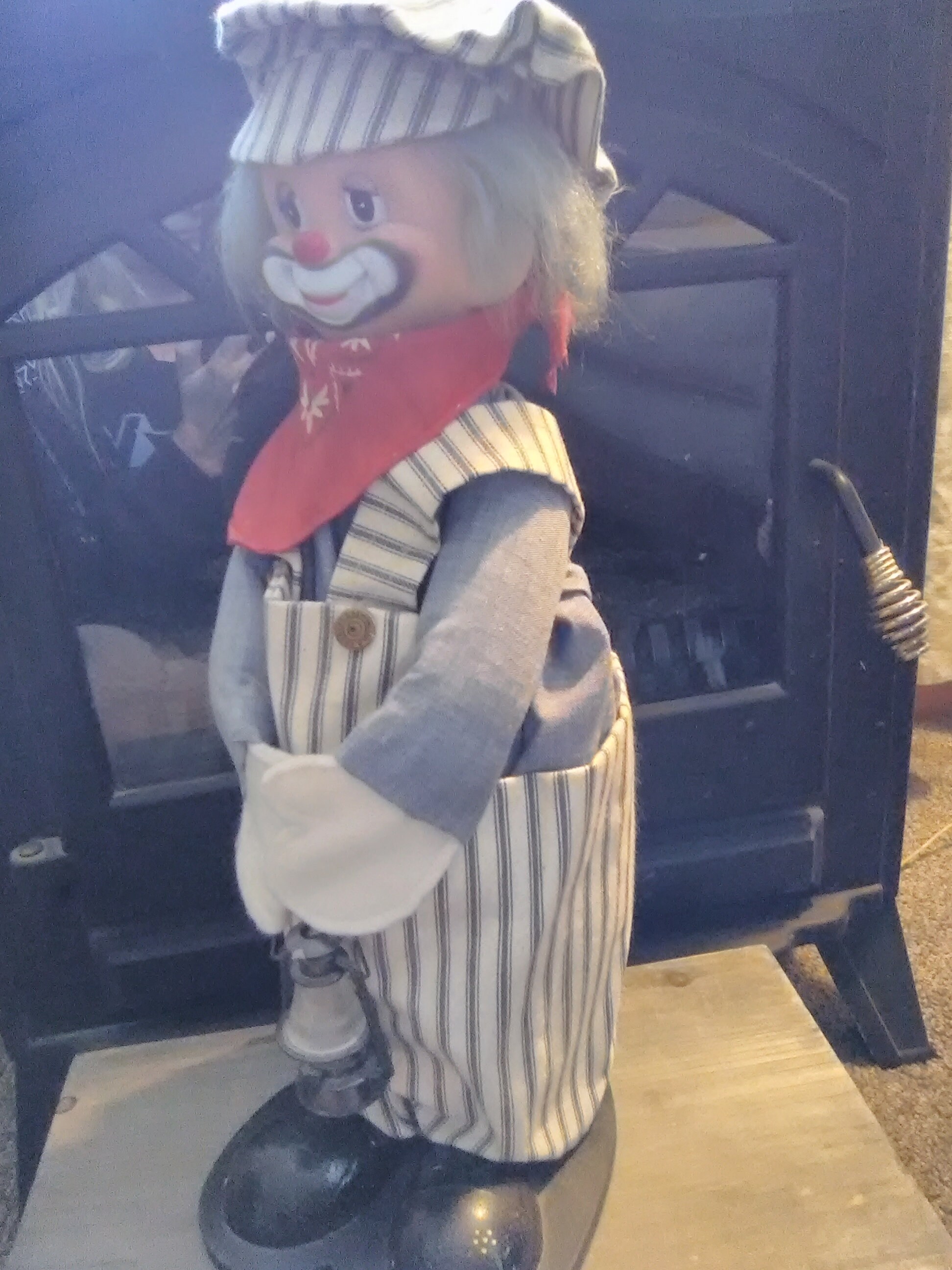 ABC BOWLING PIN Railroad Conductor Clown With Lantern Signed and ...